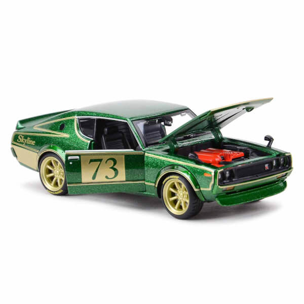 1:24 1973 Nissan Skyline 2000 GT-R (KPGC 110) Die Cast Araba