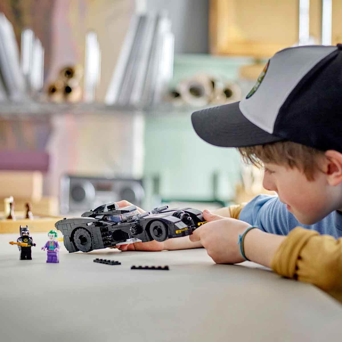 LEGO DC Batmobile: Batman'in Joker Takibi 76224 | Toyzz Shop