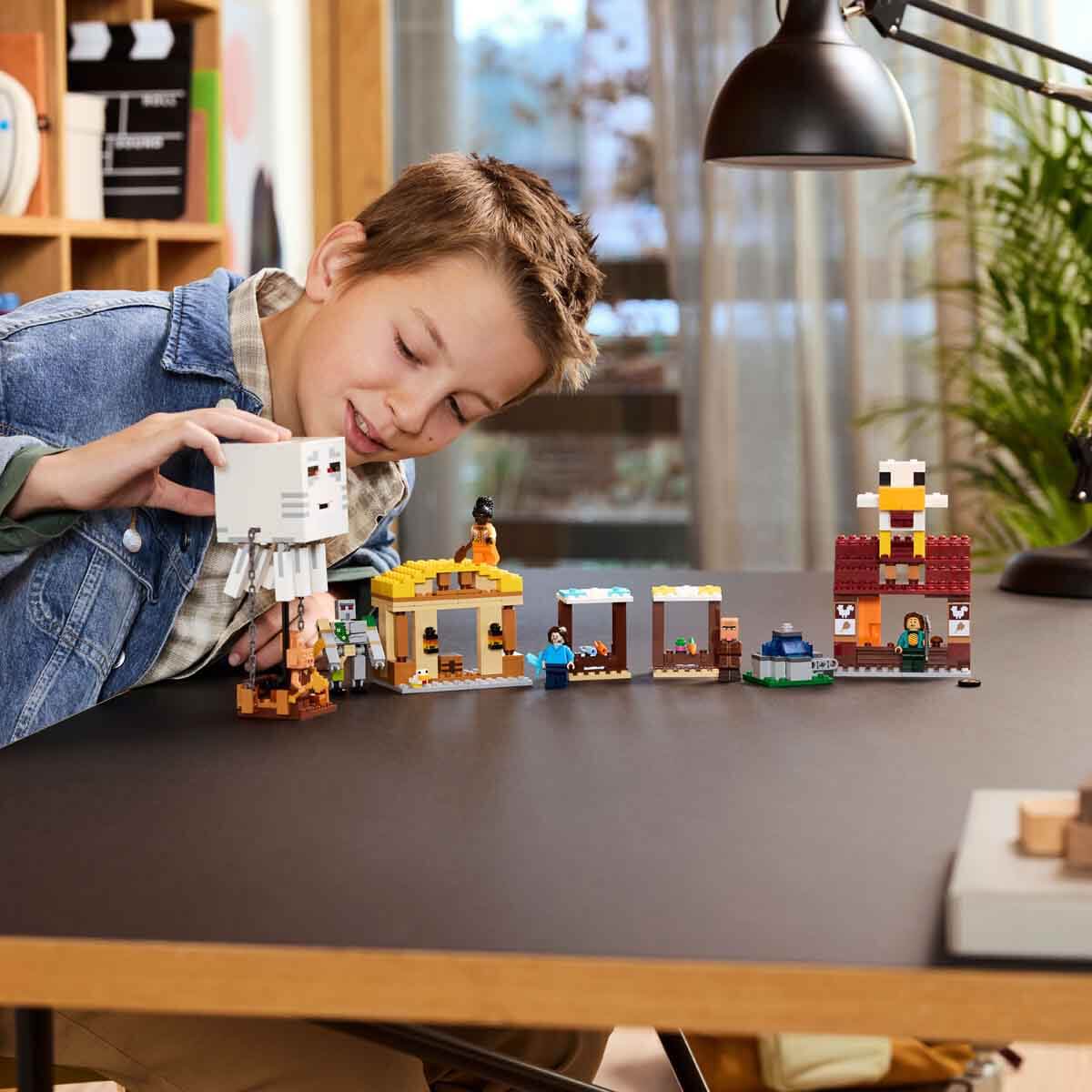 LEGO Minecraft Hortlak Balon Köy Saldırısı 21273 - 10 Yaş ve Üzeri ...