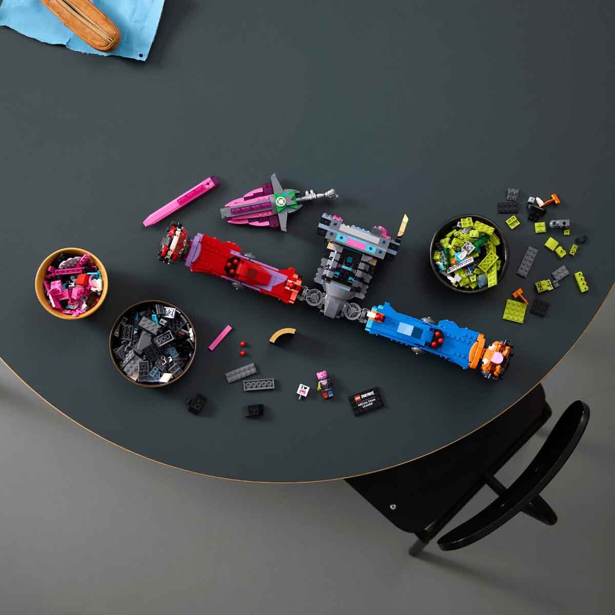 LEGO Fortnite Meka Takım Lideri 77078 - Yetişkinler için Koleksiyonluk ...