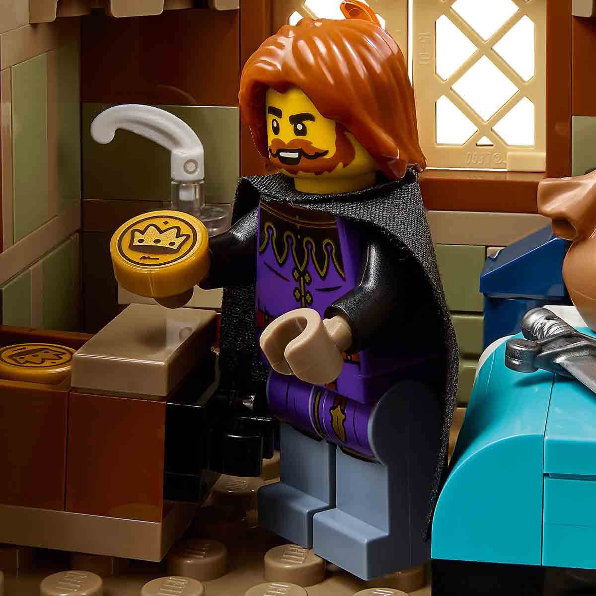 LEGO Icons Ortaçağ Kasabası Meydanı 10332 - Yetişkinler için ...