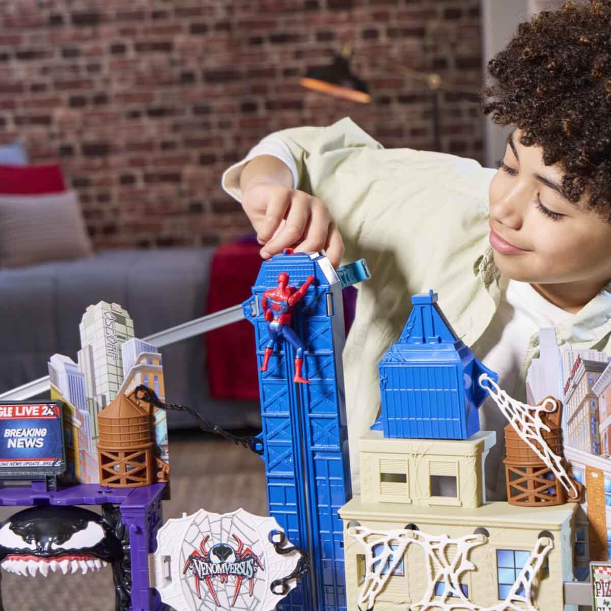 Marvel Spider-Man Venom Versus Web Slinging City Oyun Seti | Toyzz Shop