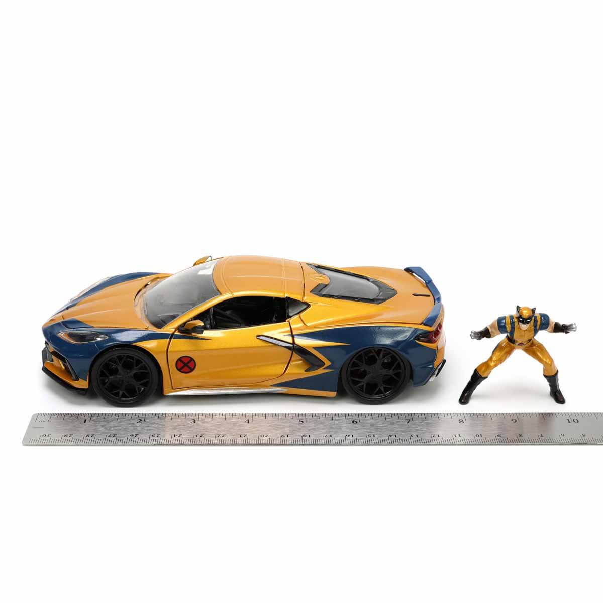 1:32 2020 Chevrolet Corvette Stingray Model Araba ve Wolverine Figür ...