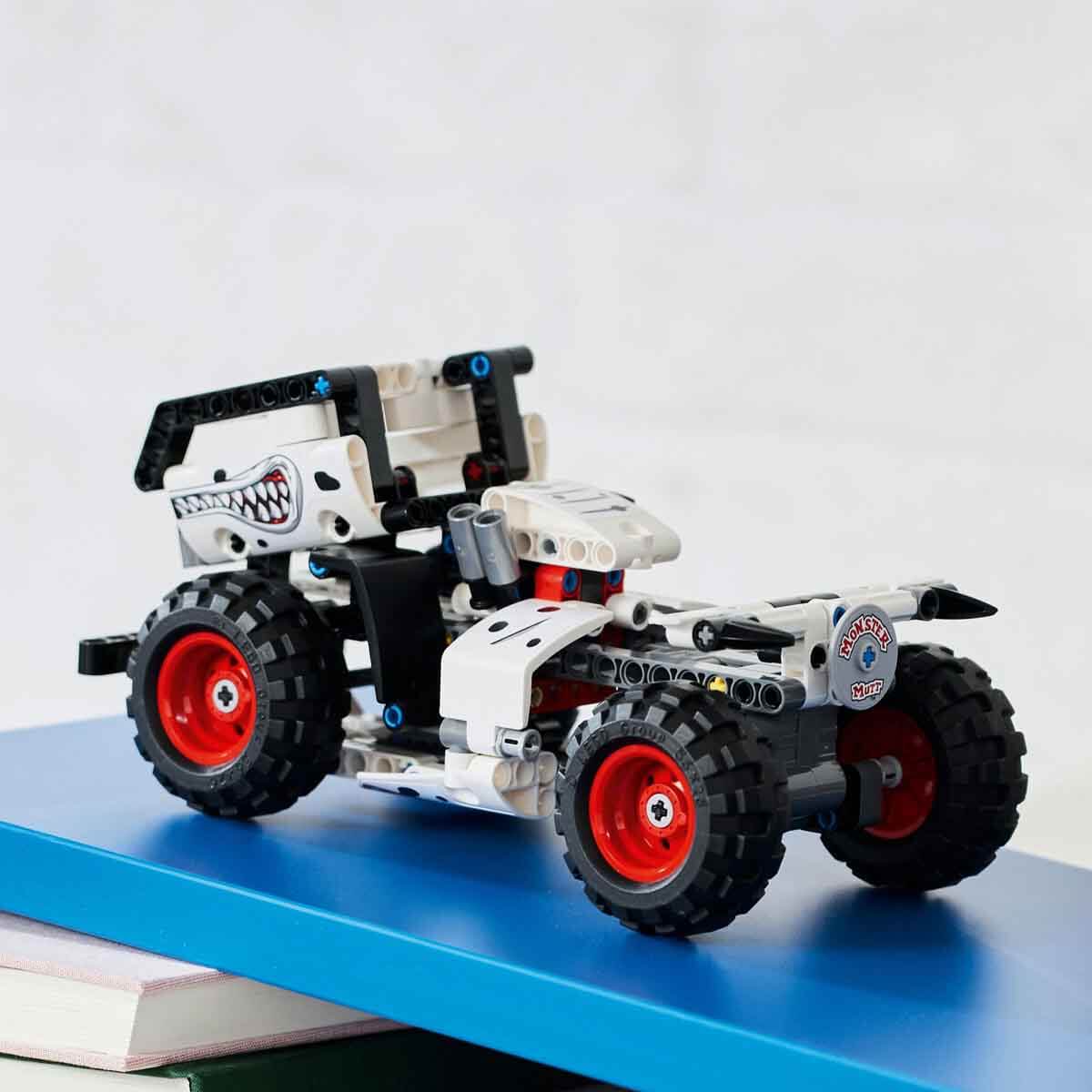 LEGO Technic Monster Jam Monster Mutt Dalmaçyalı 42150 7 Yaş ve Üzeri ...