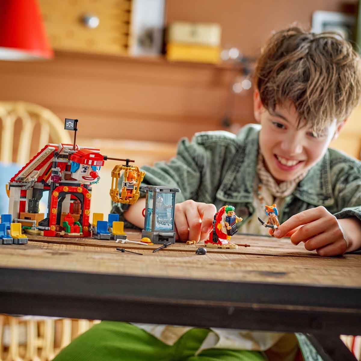 LEGO ONE PIECE Palyaço Buggy'nin Sirk Çadırı 75637 - 8 Yaş ve Üzeri ...