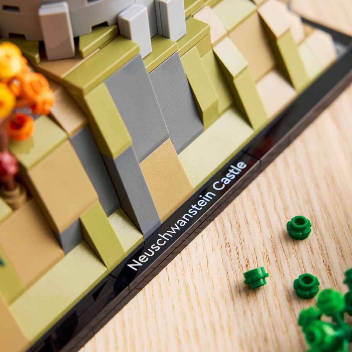 LEGO Architecture Neuschwanstein Şatosu 21063 - Yetişkinler için ...