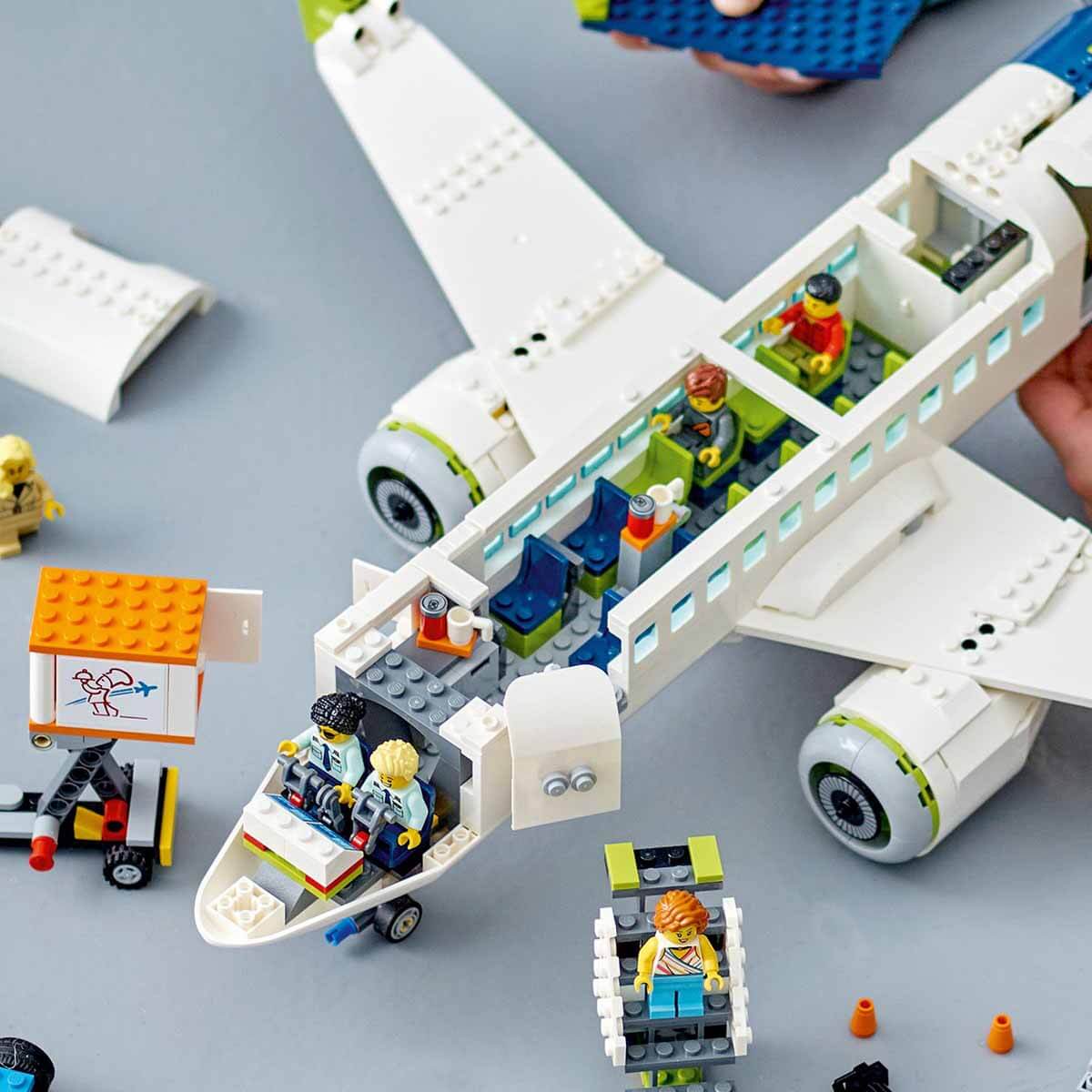 LEGO City Yolcu Uçağı 60367 | Toyzz Shop