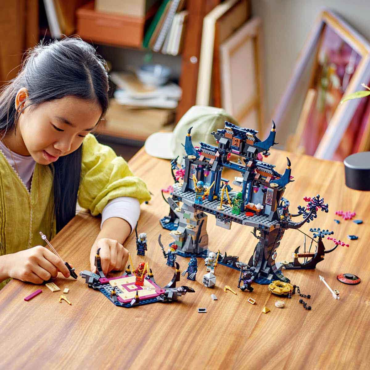 LEGO NINJAGO Kurt Maskesi Gölge Dövüş Okulu 71813 - 9 Yaş ve Üzeri ...