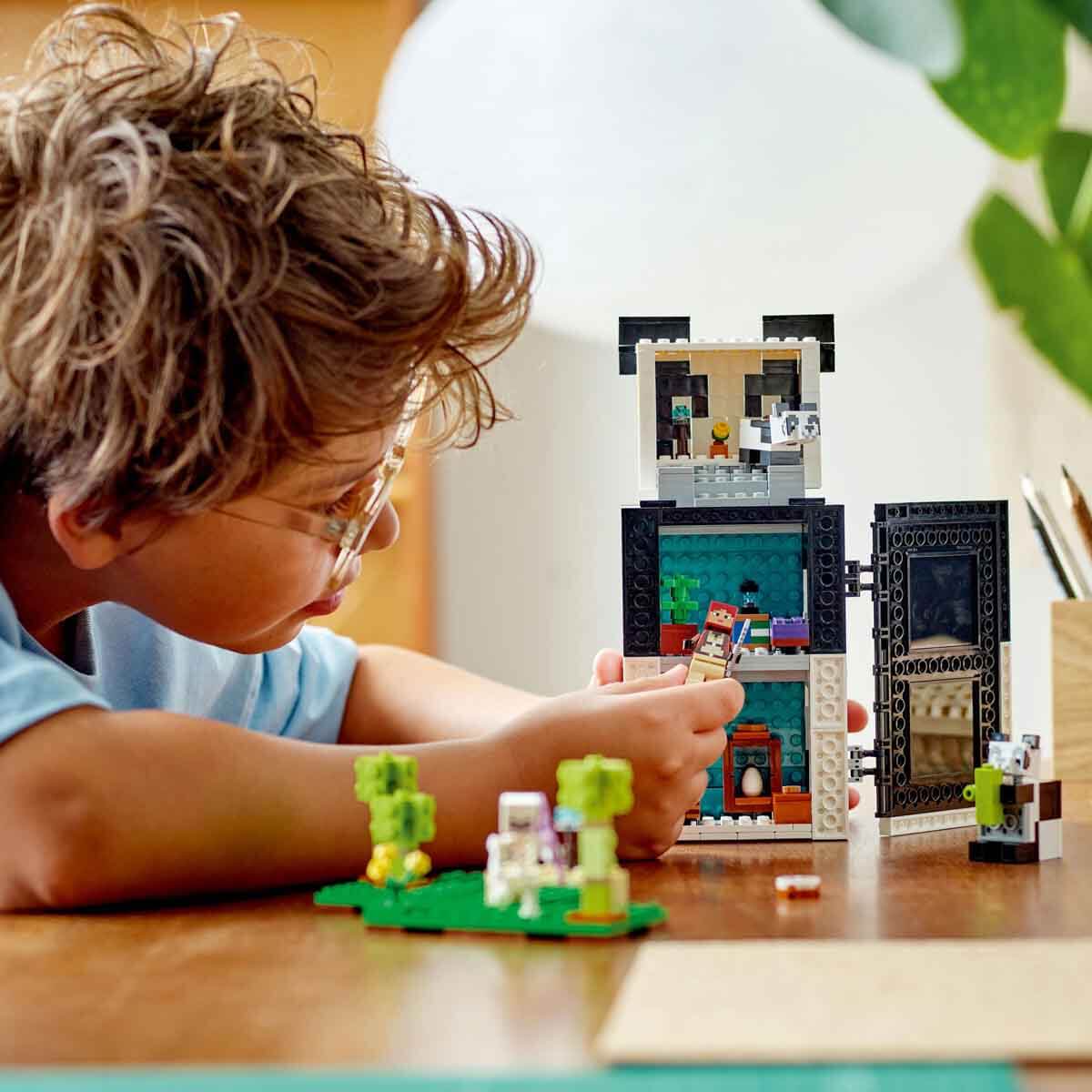LEGO Minecraft Panda Barınağı 21245 - 8 Yaş ve Üzeri Çocuklar için ...